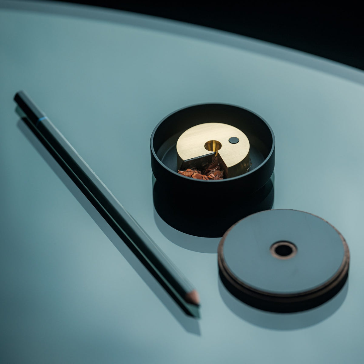 Quick Access Pencil Sharpener Stand – Yanko Design Select