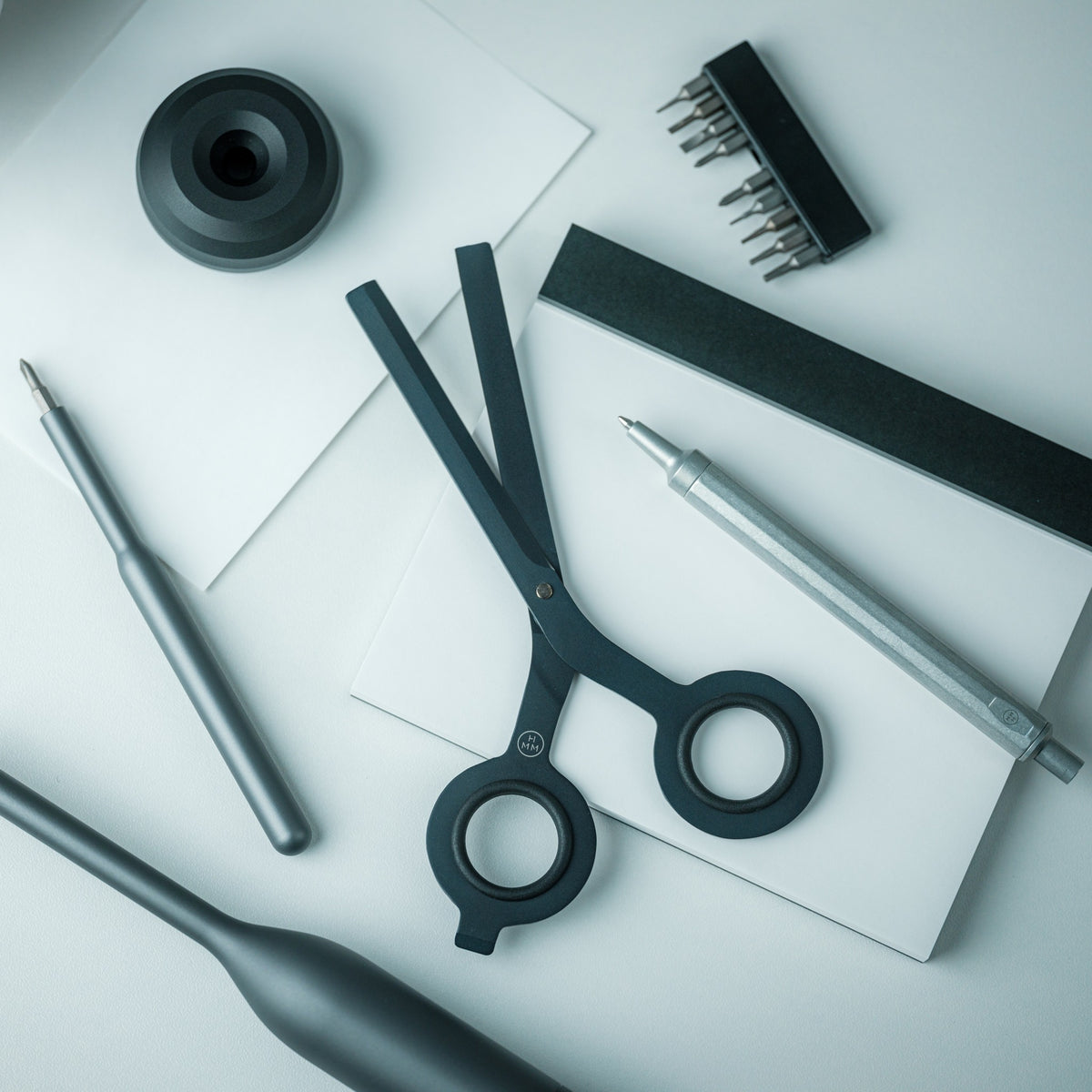 Scissors w/ Base – Yanko Design Select