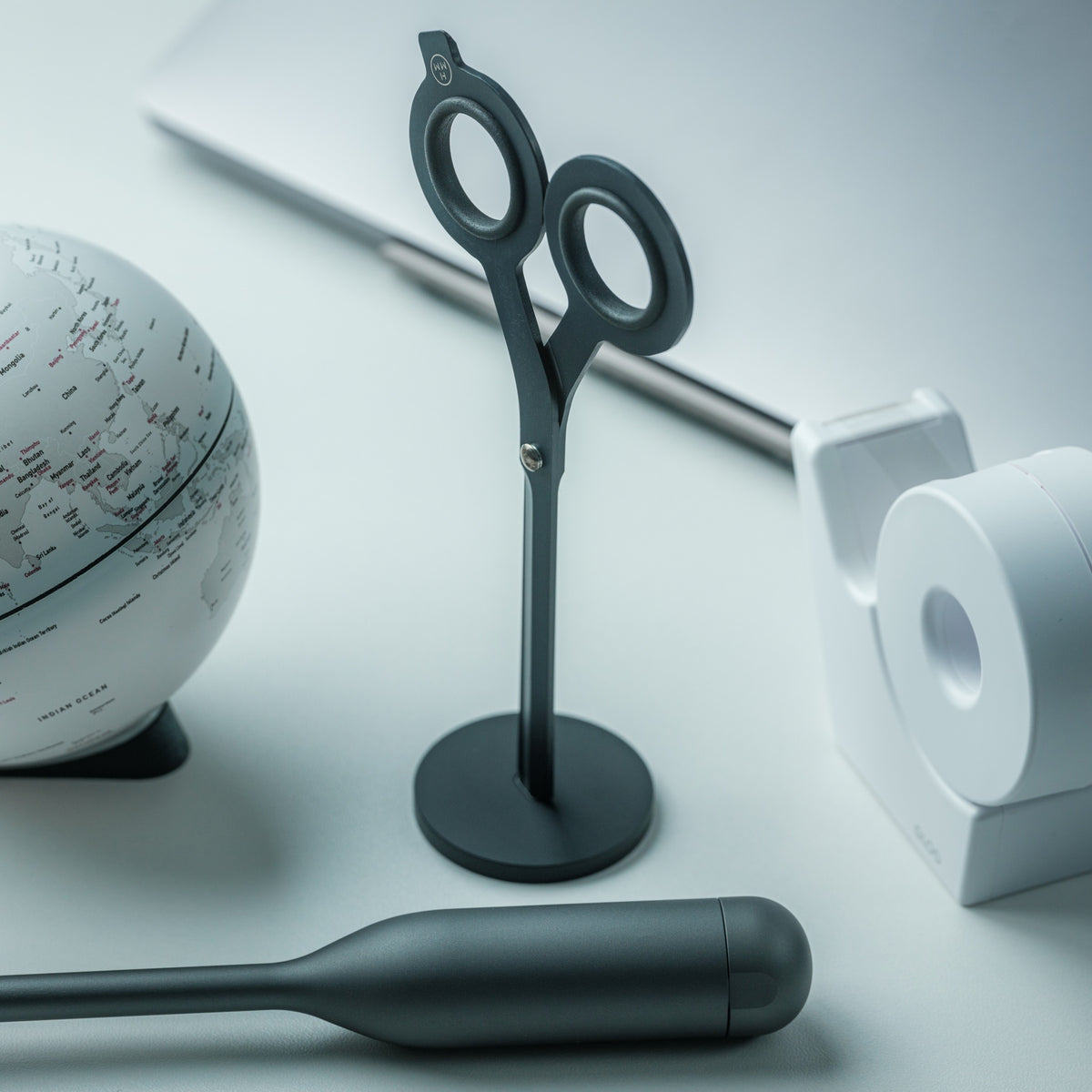 Scissors w/ Base – Yanko Design Select