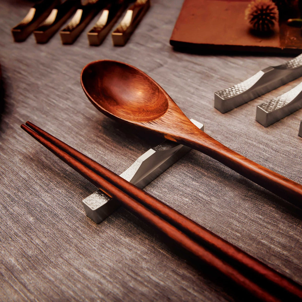 Mt. Fuji Cutlery Rest – Yanko Design Select