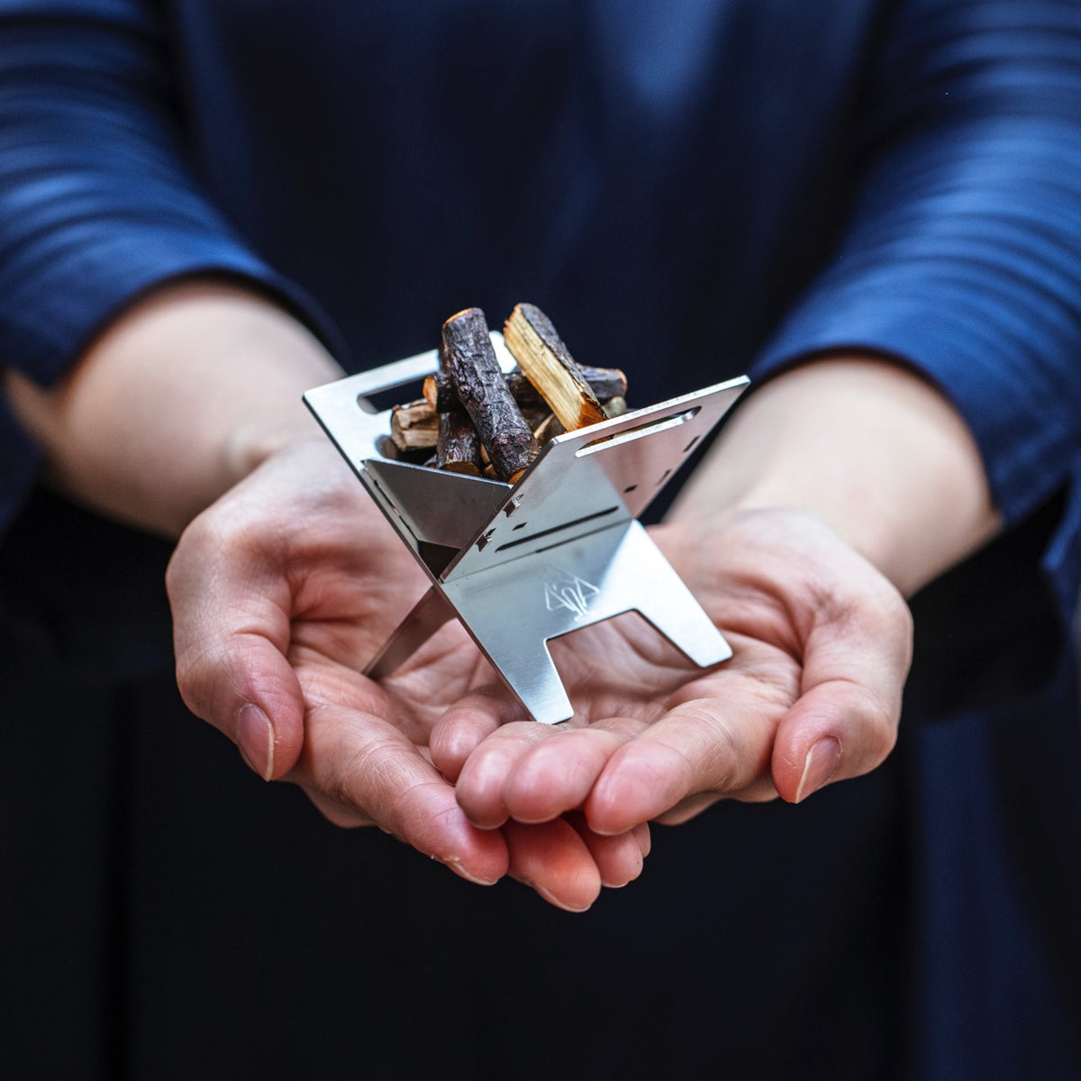 Miniature Bonfire Wood Diffuser Set – Yanko Design Select